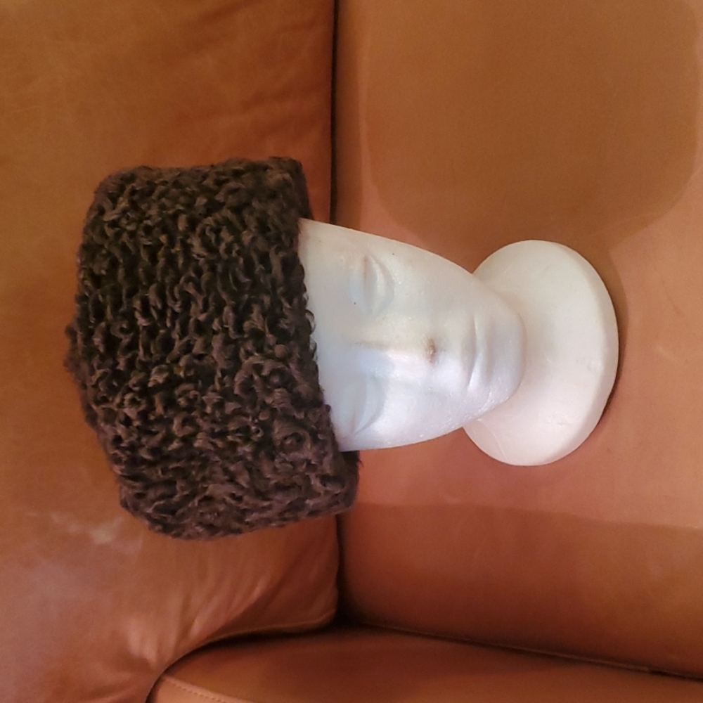 Vintage Russian Persian Lamb Hat. Size Medium Or 7 1/4 - Gem